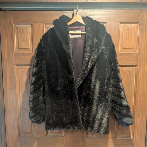 Monterey Fashions | Jackets & Coats | Vintage Monterey Fashions Faux ...